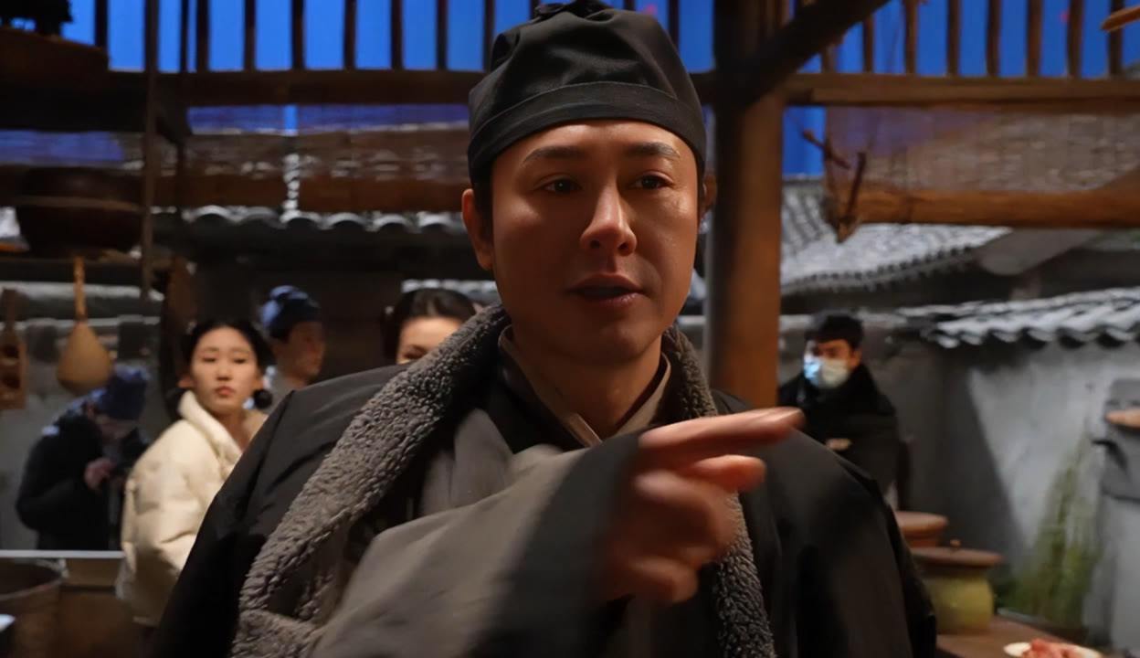 【影视剧疯】清明上河图密码:张颂文带你赵家小院room Tour 2千粉丝1千作品热议中 片花视频 免费在线观看 爱奇艺